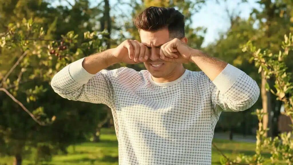 Eye Pain and Watering: Possible Causes and Treatment Approaches
